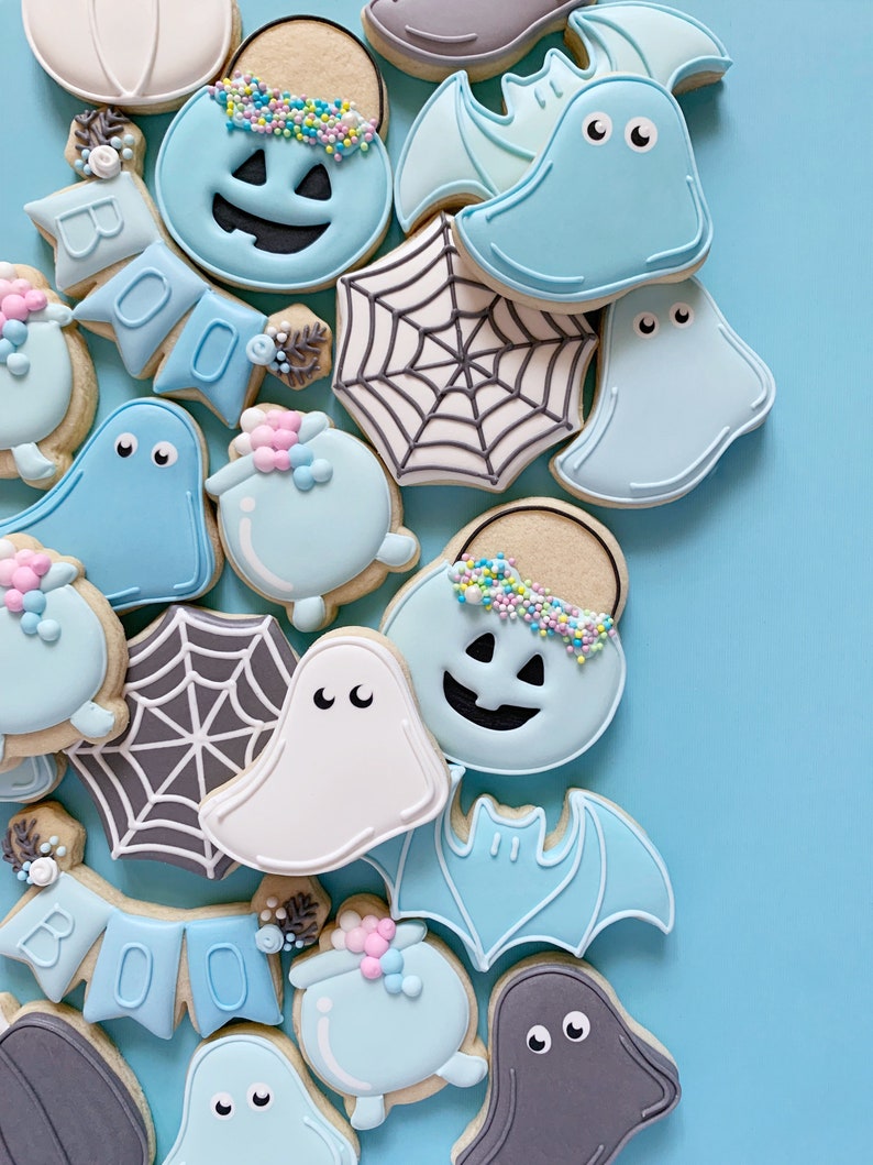 50+ Fun Halloween Sugar Cookies For Spooky Season! - The Pink Brunette