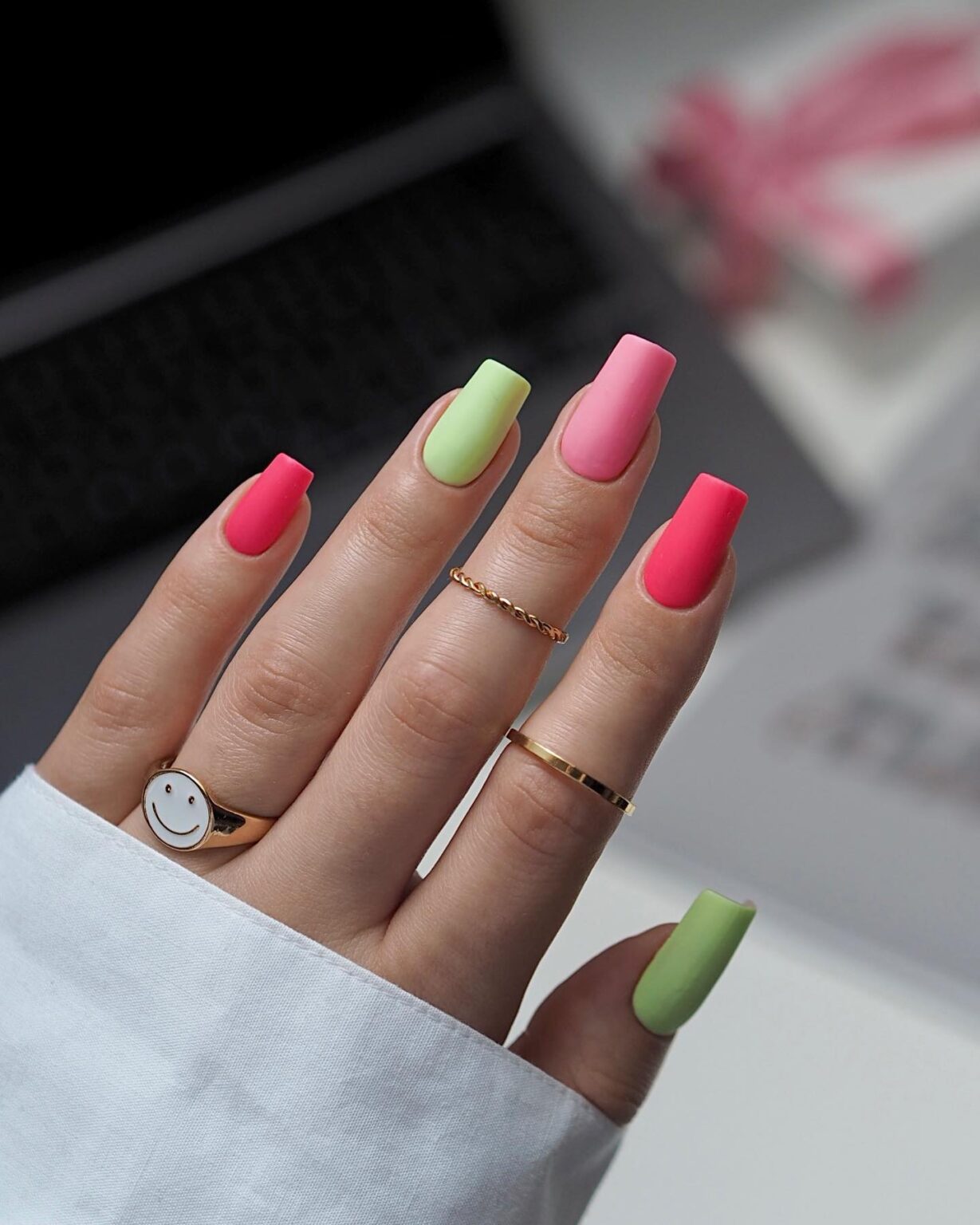 50+ Tri Color Nail Designs For An Amazing Manicure! - The Pink Brunette